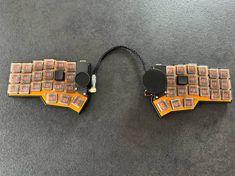 23mm and 40mm Trackpad on Corne keyboard