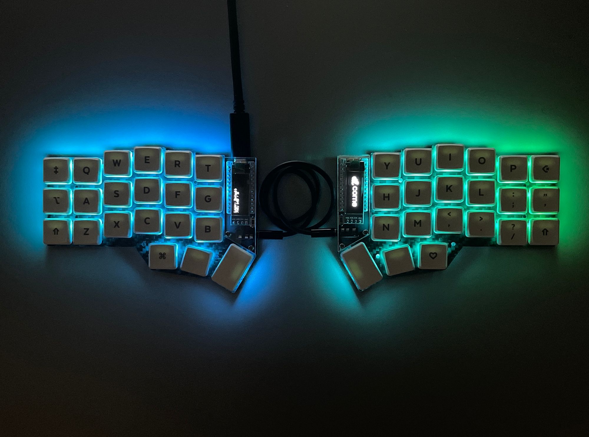 Low Profile Corne Choc v3 Custom Build With MBK Legend ‡ 40s Keycaps ...