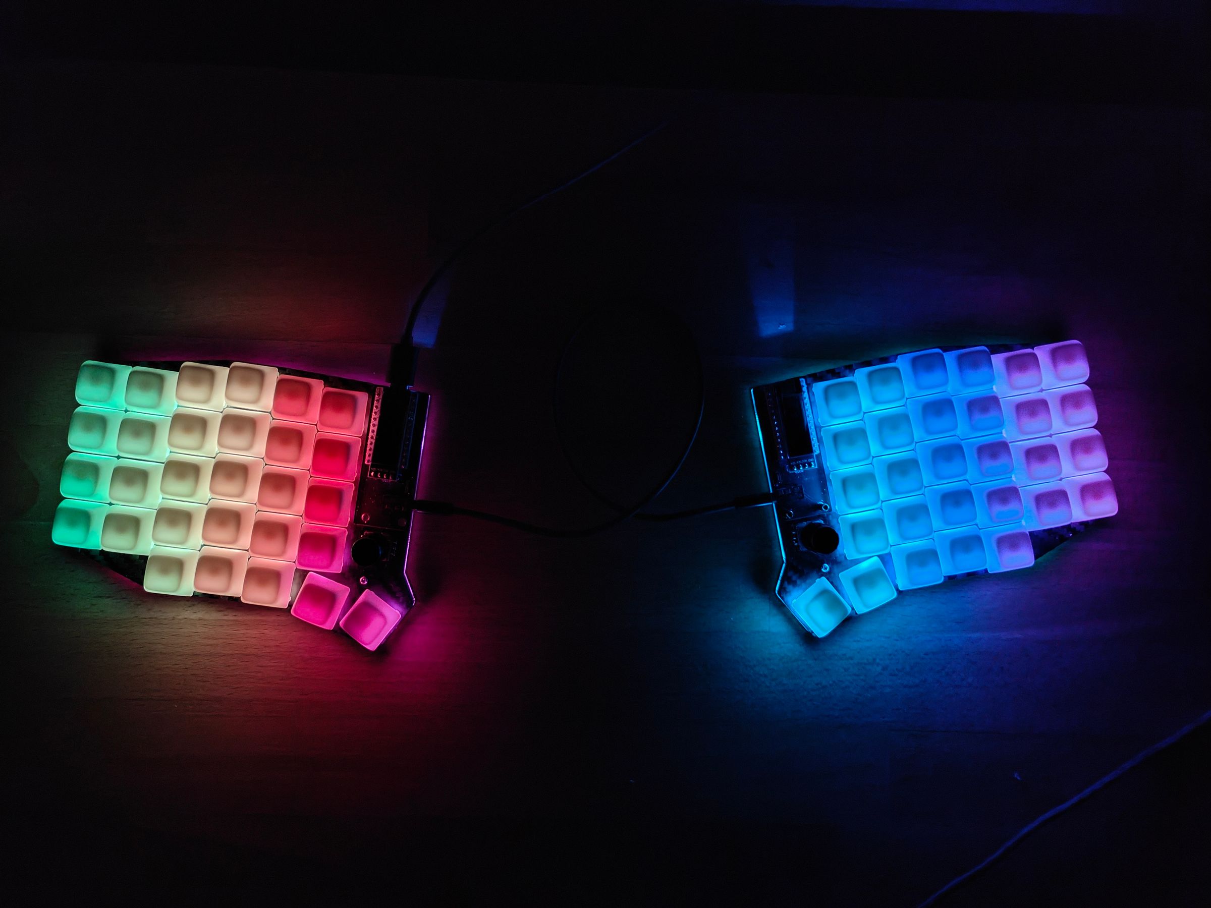 Sofle RGB MX with XDA Translucent Keycaps